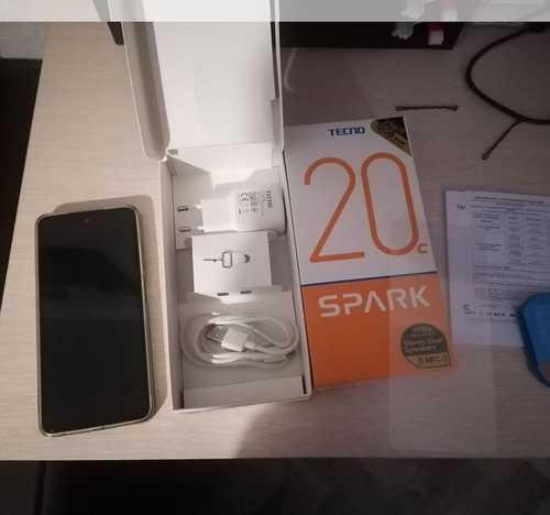 Tecno Spark 20с, 4/256 ГБ