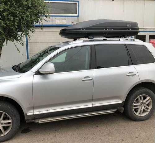 Автобокс Магнум-390 черный карбон на Touareg