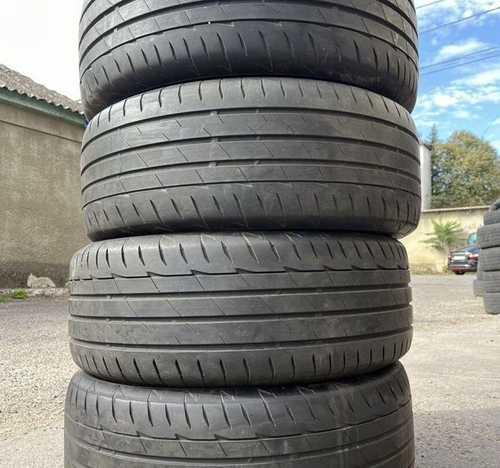 Bridgestone Potenza Adrenalin RE004 225/55 R17 101W