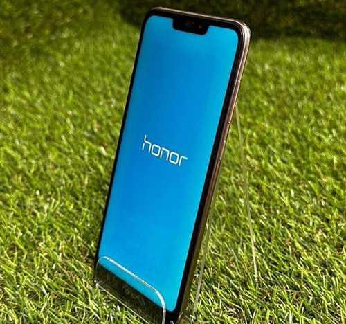 HONOR 8C, 3/32 ГБ