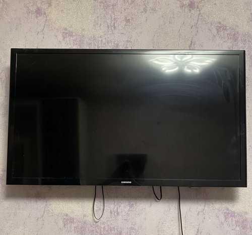 Телевизор samsung SMART tv 32 бу