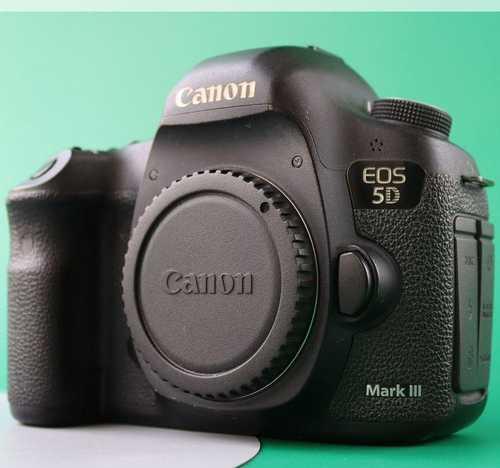 Фотоаппарат Canon 5D mark III body