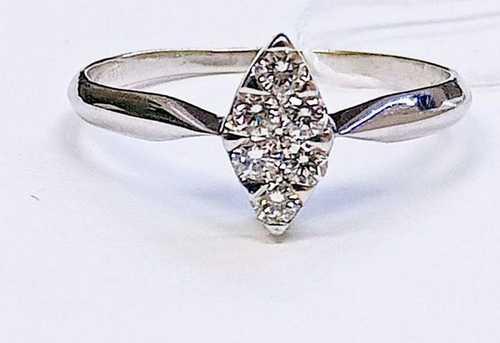 Золотое кольцо с бриллиантом 18,5 размер 750 пробы