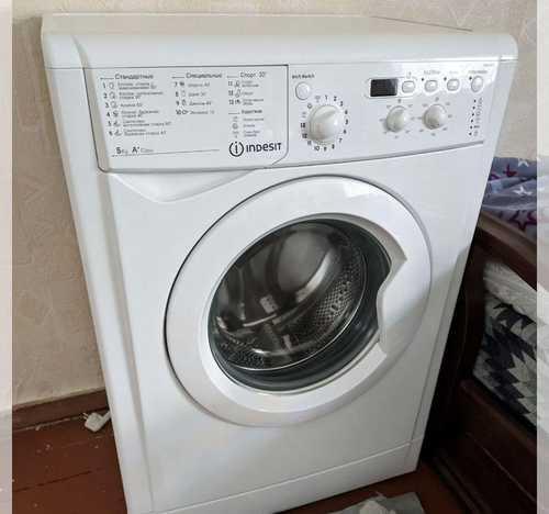 Стиральная машина Indesit iwsd 51051