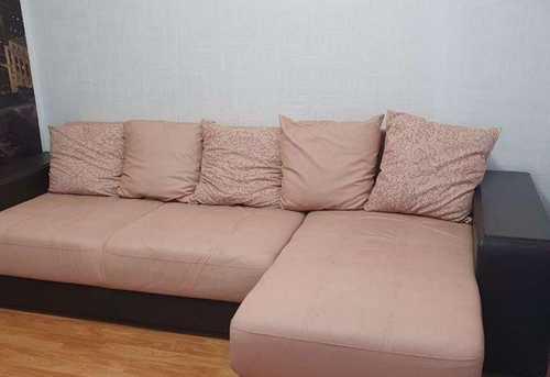 Угловой диван с банкеткой бу