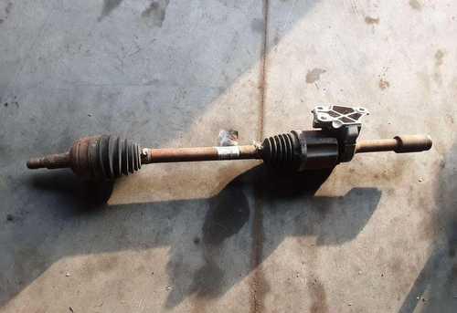 Renault duster правый привод в сборе 391004855R