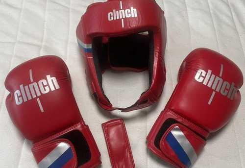 Боксерский шлем и перчатки Clinch