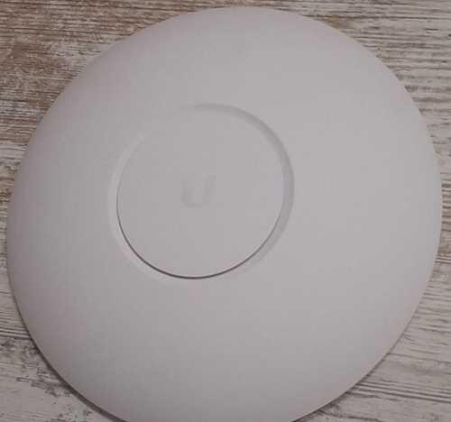 Ubiquiti UniFi AP AC Pro (UAP-AC-PRO) Точка доступ