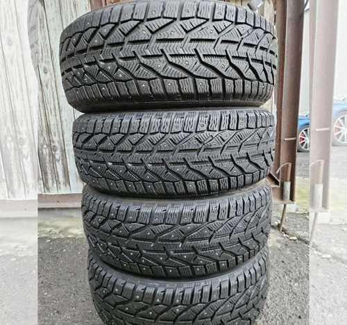 Tigar SUV Ice 215/60 R17