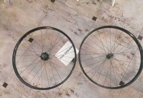 Вилсет race face vault/ dt 350 sunringle duroc