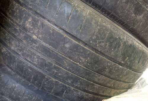 Yokohama BluEarth AE50 215/50 R17
