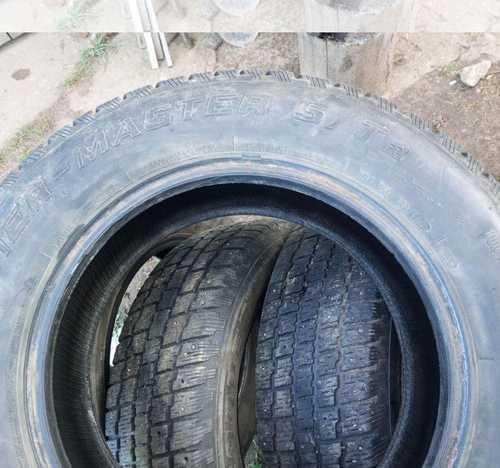 Cooper CS2 215/65 R16 66J