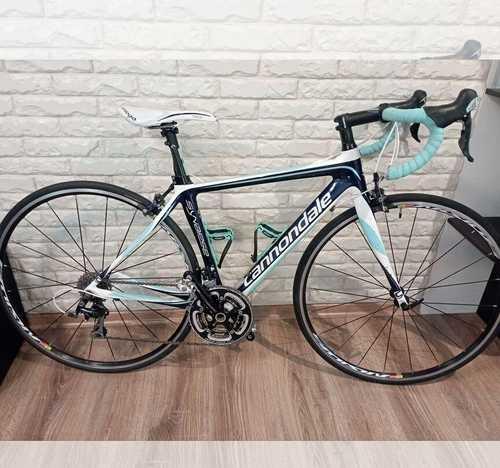 Шоссейный велосипед Cannondale Synapse Carbon