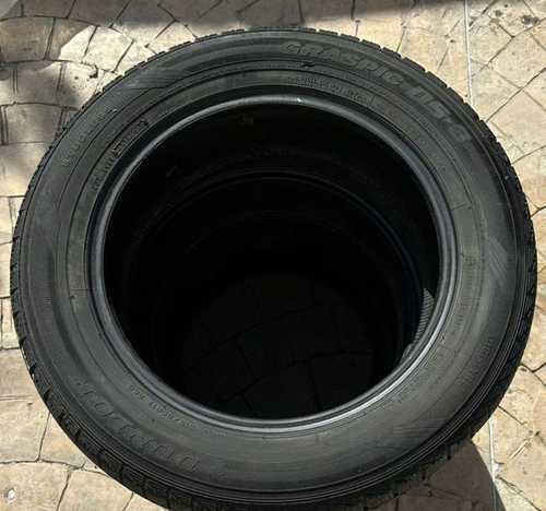 Dunlop Graspic DS3 215/60 R17