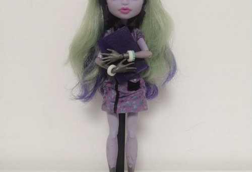 Кукла Monster High Твайла - "Новый Скарместр"