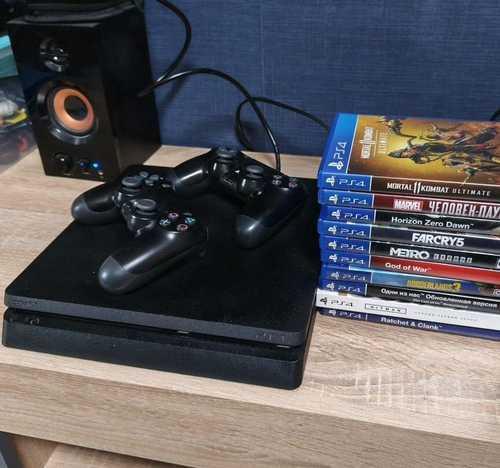 Sony PlayStation 4 Slim, 500 гб, 2 геймпада