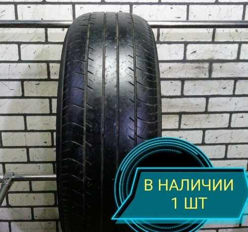 Yokohama BluEarth E70 215/60 R16 95V