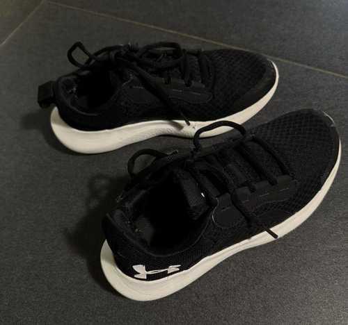 Кроссовки Under Armour детские 37 размер