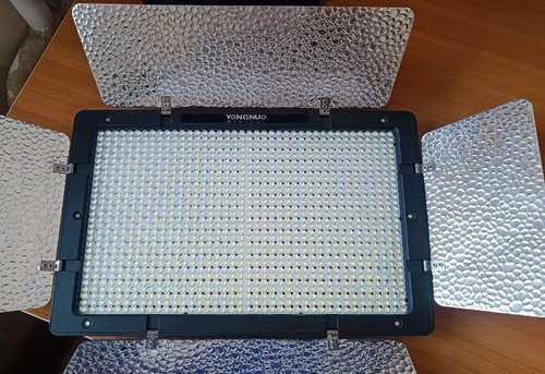 Осветитель Yongnuo YN-1200 LED