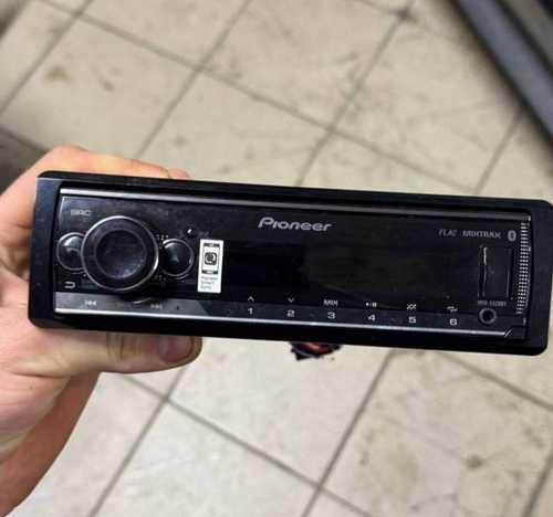 Магнитола Pioneer 520bt