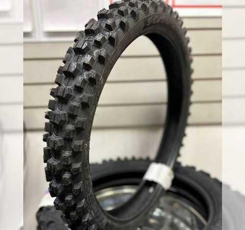 Metzeler MC360 MID hard 120/100 18 68M TT Rear MST