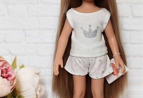 Кукла Карла в одежде