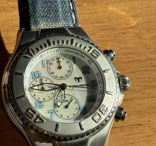 Часы technomarine