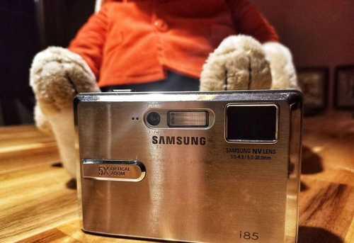 Компактный фотоаппарат Samsung i85