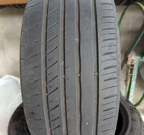 RoadX RXMotion U11 235/45 R18 98Y