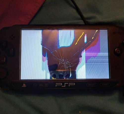 Sony PSP e1008 (повреждена)