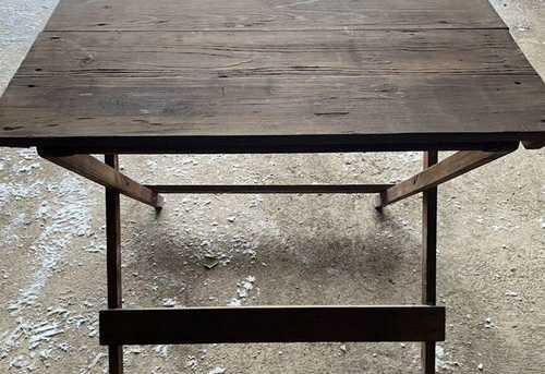 Раскладной деревянный стол