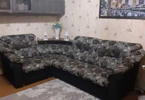 Угловой диван + кресло-кровать бу