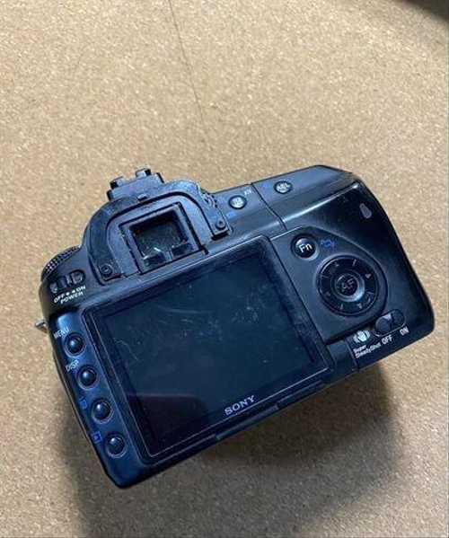 Зеркальный фотоаппарат Sony aльфа 200 (body)