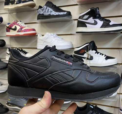 Кроссовки Reebok Classic демисезонные