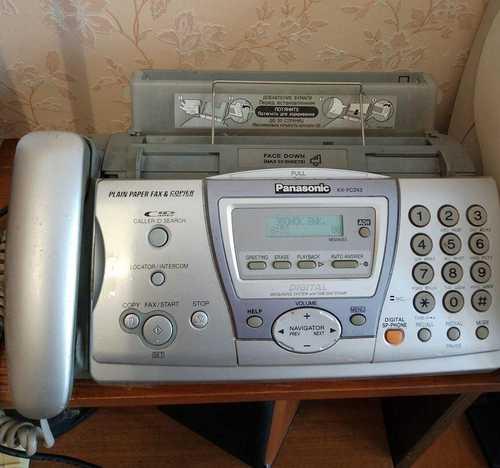 Факс Panasonic KX-FC243