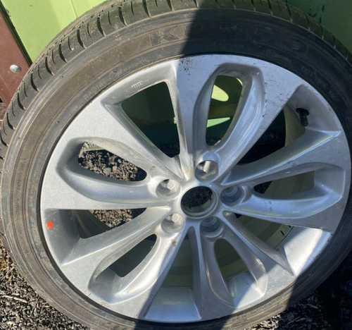 Kumho Solus KH17 225/45 R18