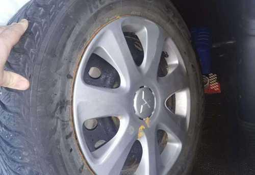 Yokohama 104ZR 215/55 R16