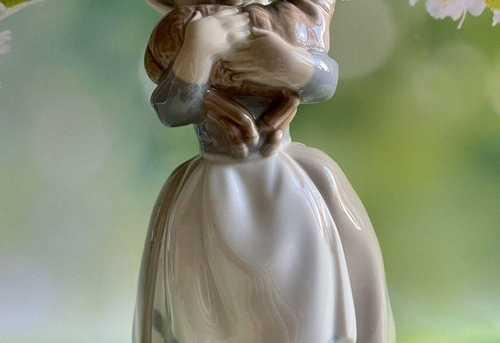 Lladro Nao Статуэтка Девочка с овечкой Льядро