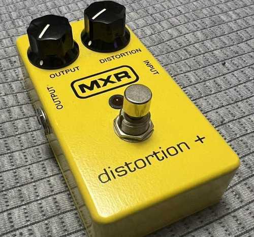 Гитарная педаль Dunlop MXR Distortion 