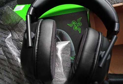 Игровые наушники с микрофоном razer