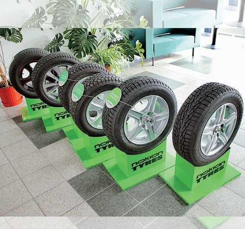 Nokian Tyres Hakkapeliitta 9 SUV 265/45 R21