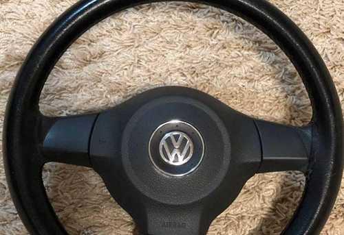 Руль Volkswagen Tiguan 2013г