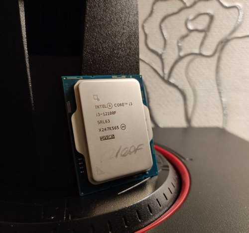 Процессор Intel i3 12100f