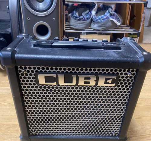 Комбоусилитель roland cube 10gx