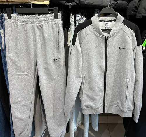 Спортивный костюм nike