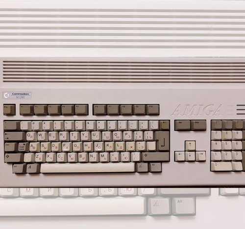 Amiga 1200 /TRA1200 8Mb/HDD/pcmcia CF 1GB/mouse/кн