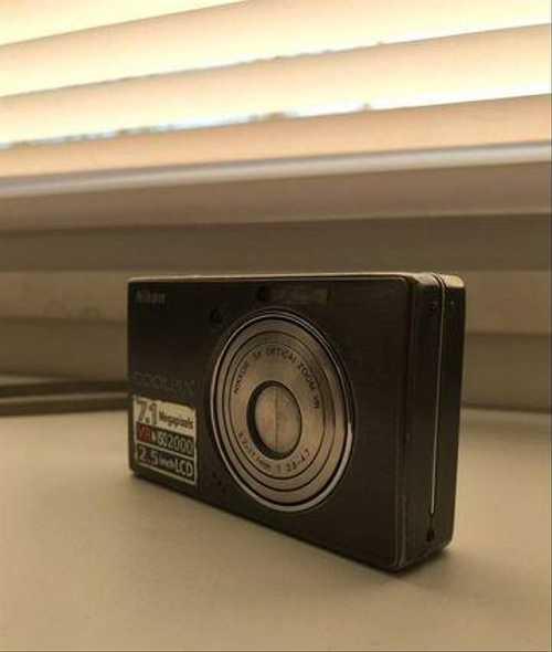 Цифровой компактный фотоаппарат Nikon Coolpix S500
