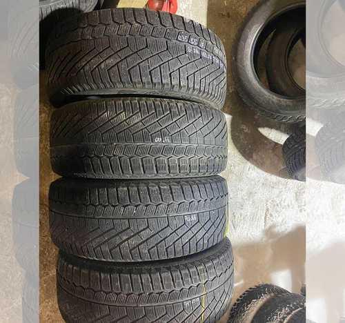 Gislaved Soft Frost 200 235/55 R17 103T