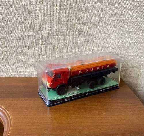 Модель 1:43 камаз 53212 молоко