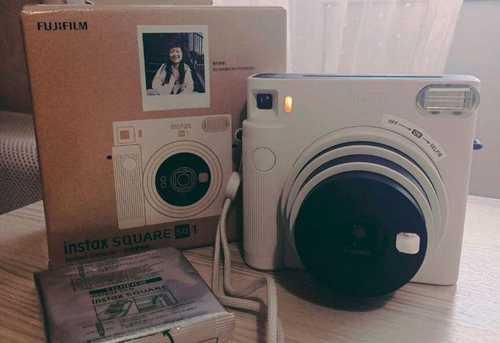 Fujifilm Компактный фотоаппарат square SQ1, белый